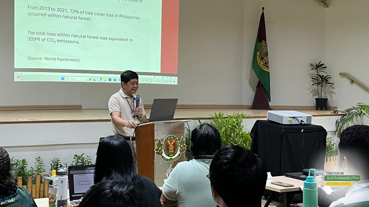 DSus Program Wraps 5-day Intensive Course - Faculty of Management and ...
